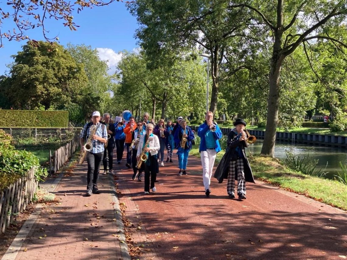 Wijkparade De Meern Spetterende Afsluiting Utrecht900 – Orkest Tegenwind